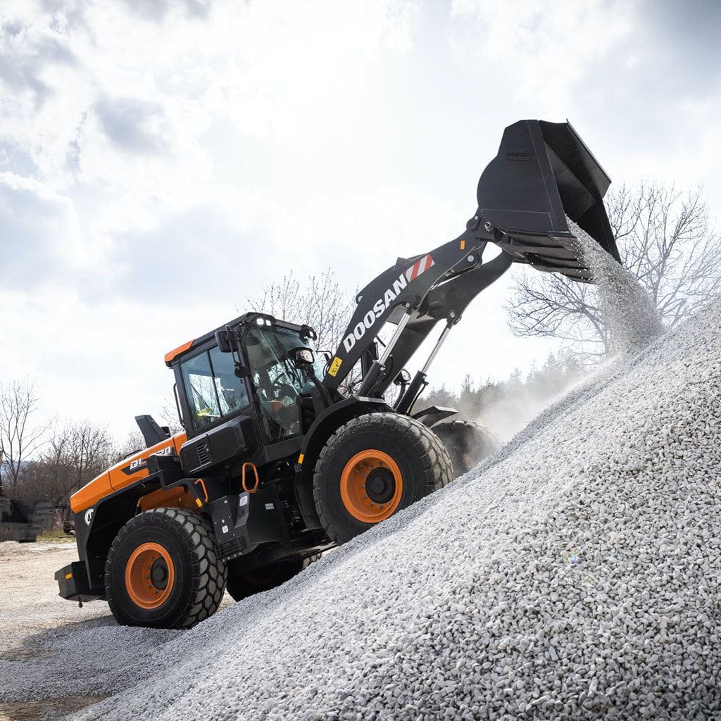 Develon DL220 Wheel Loader Rental | 3 YD Loader | CarletonEquipment.com